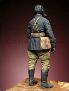 35039 WW2 Russian Tank Commander